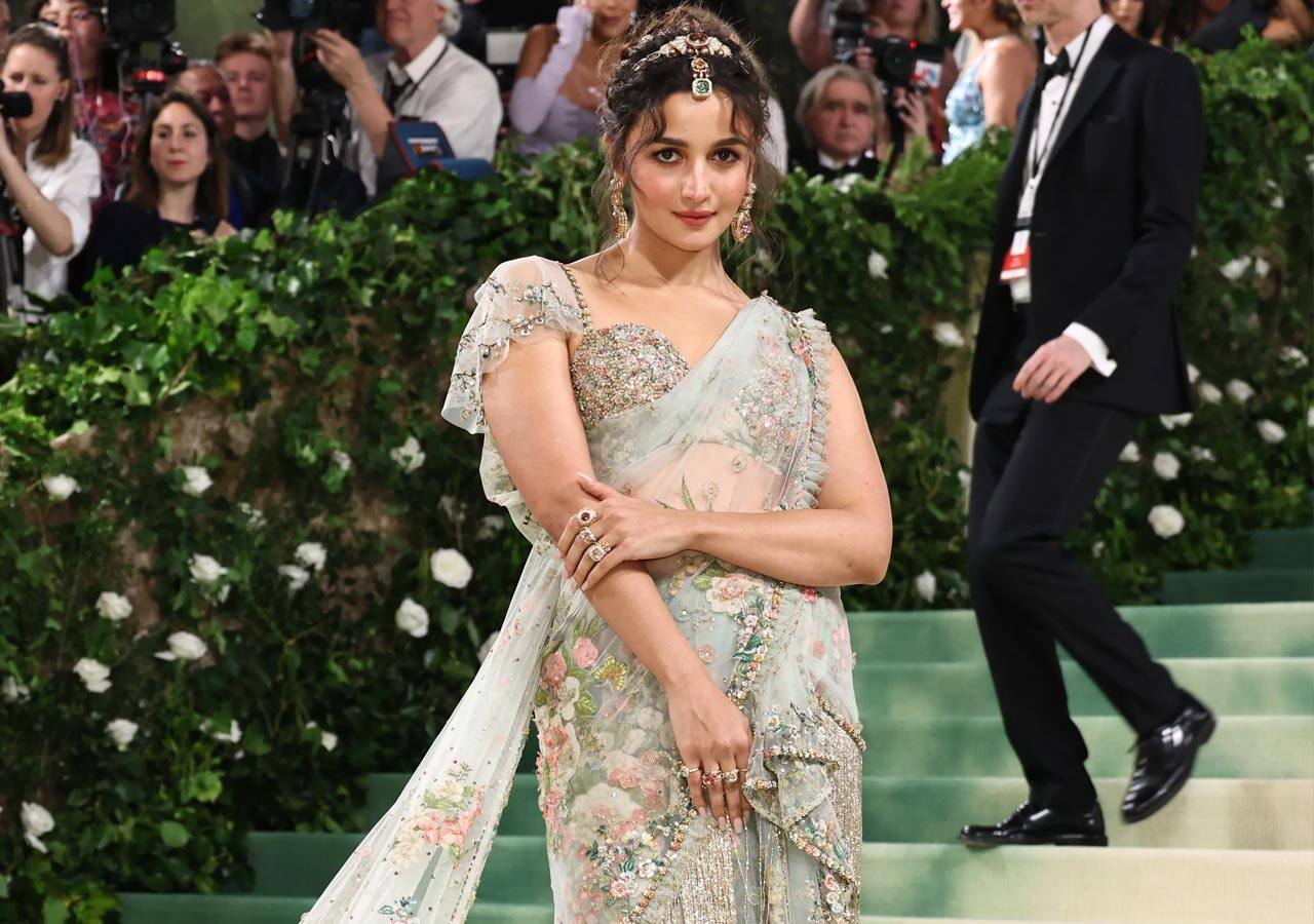 Met Gala 2024: Alia Bhatt applies kaala teeka to ward off evil; here's ...