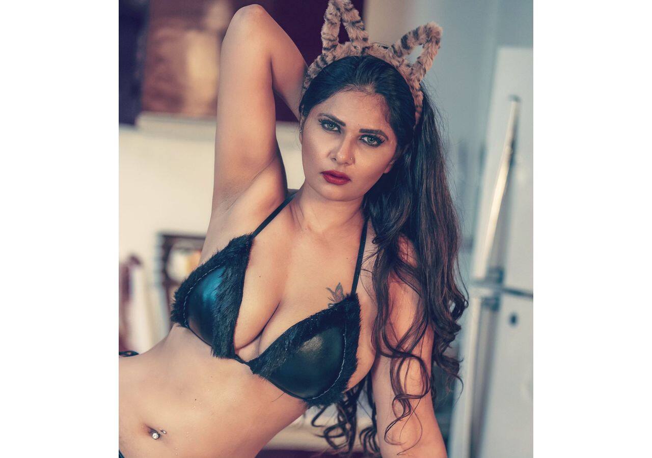 Ullu App web series actress actress Aabha Paul bold photos : गंदी बात और मस्तराम फेम एक्ट्रेस ...