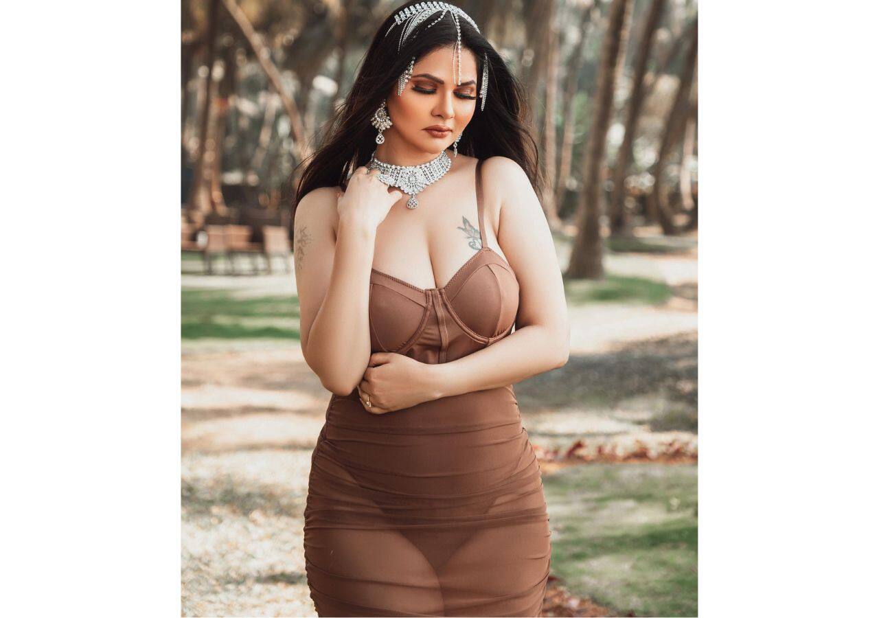 Ullu App web series actress actress Aabha Paul bold photos : गंदी बात और मस्तराम फेम एक्ट्रेस ...