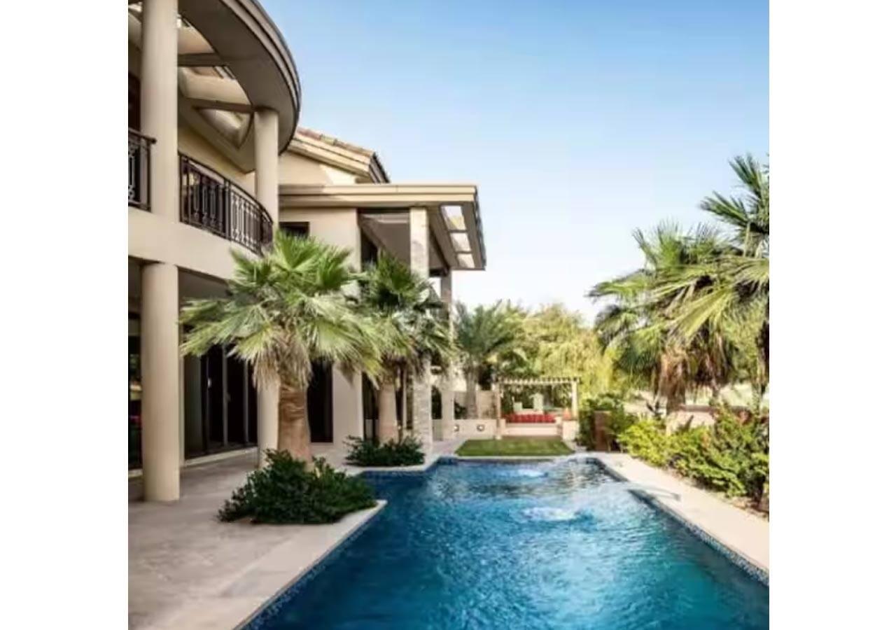 Inside photos of Shah Rukh Khan's royal Dubai home 'Jannat'