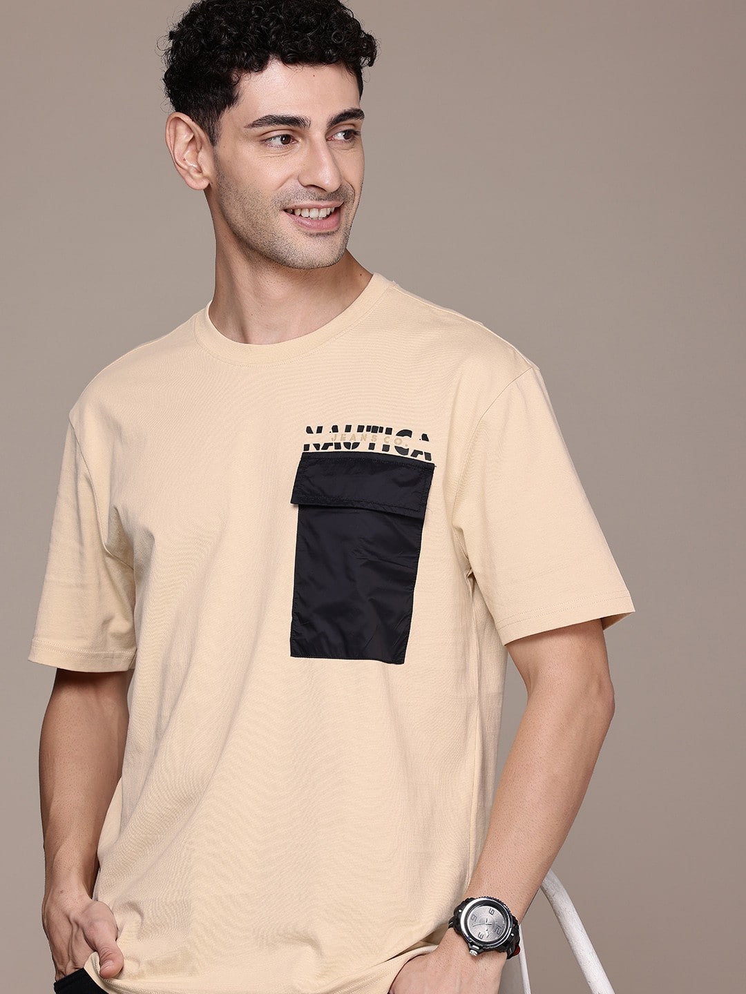 Relaxed and Refined: The Best Drop Shoulder T-Shirts for Style