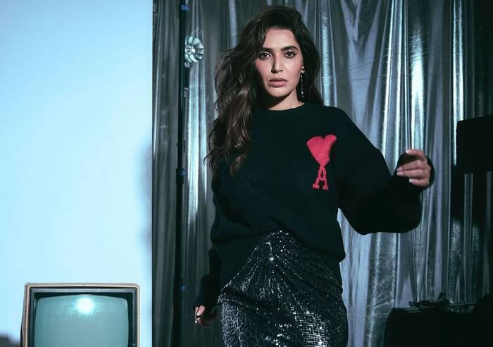 Karishma Tanna looks Glamorous in black outfit see her viral photos ...