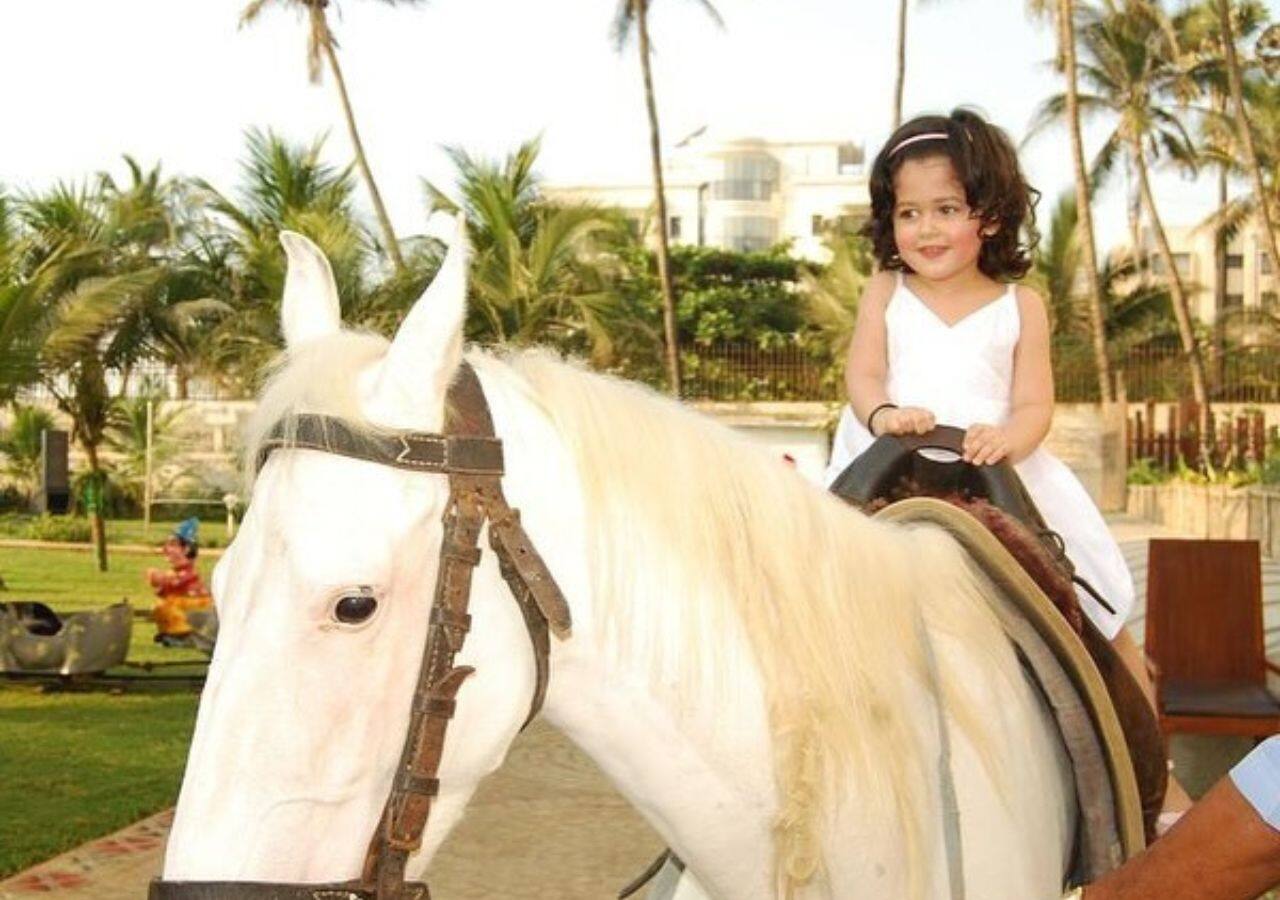 meet Naomika Saran viral granddaughter of rajesh khanna dimple khanna ...