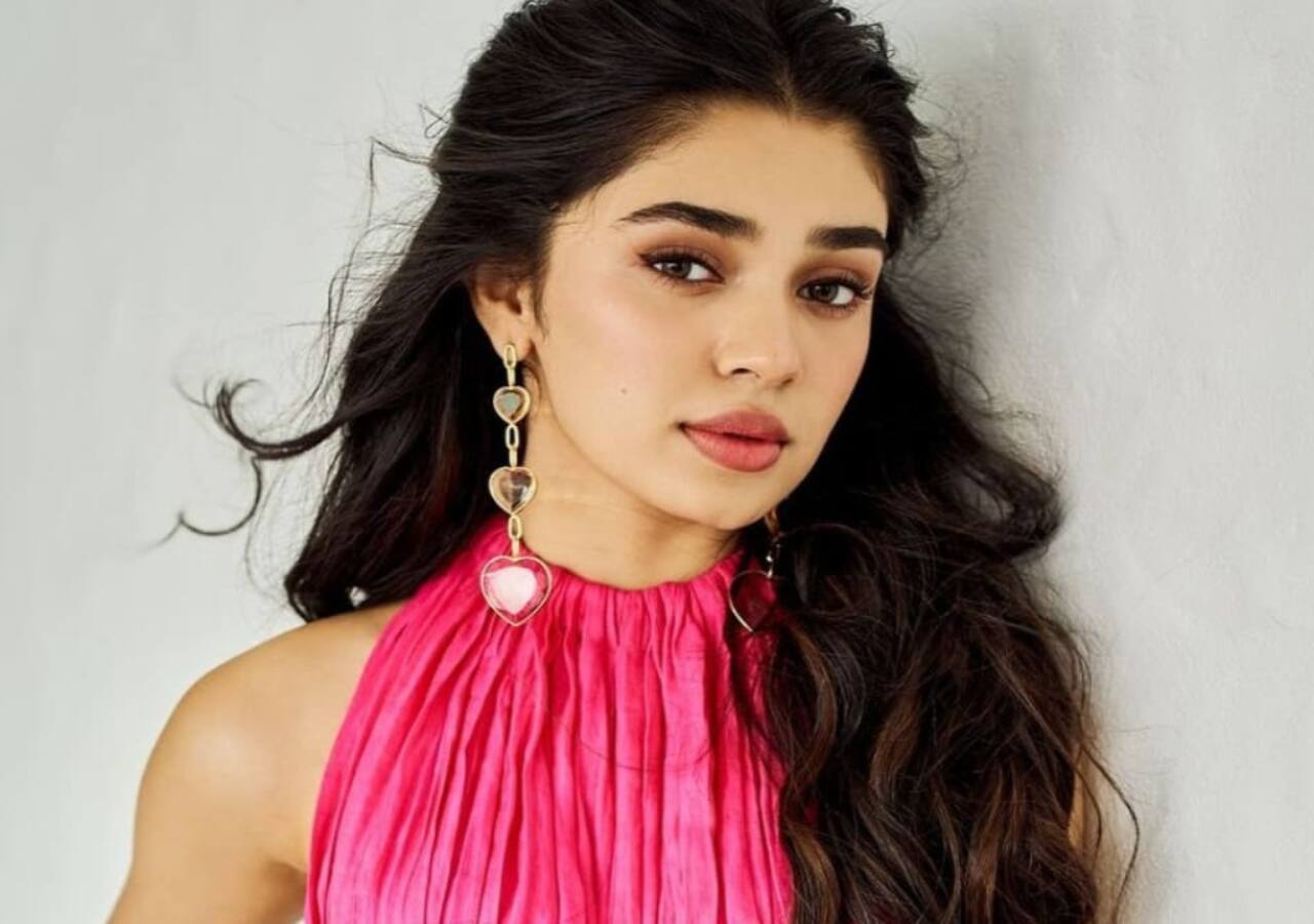 Krithi Shetty Photos | 21 साल की कमसिन हसीना, अपने से दोगुना बड़े उम्र के एक्टर के साथ करेंगी ...