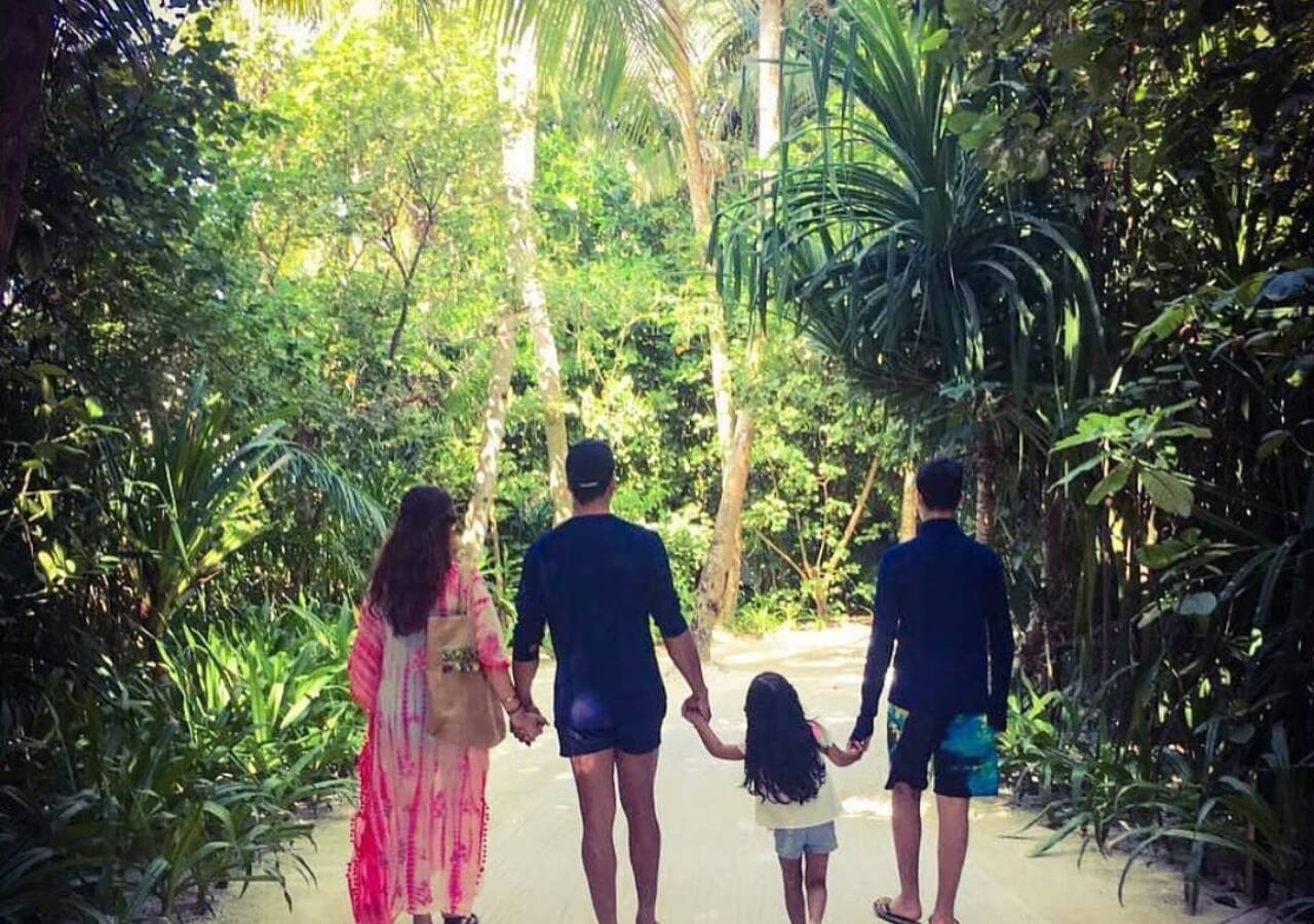 Nitara Kumar is mother Twinkle Khanna mini me in viral photos featuring ...