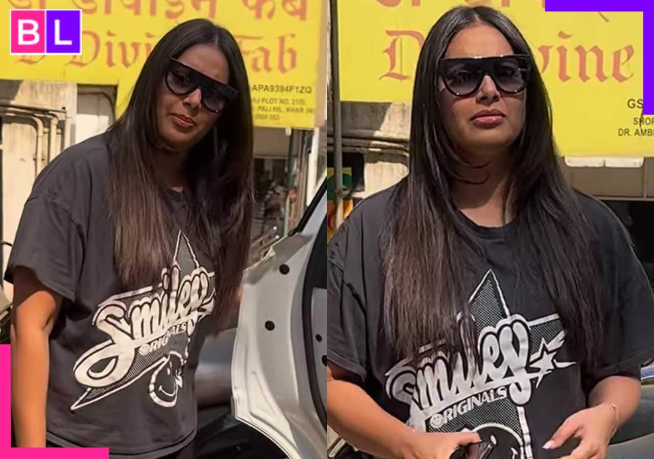 Bipasha Basu gives THIS reaction as a fan pushes to get a selfie, paps ...