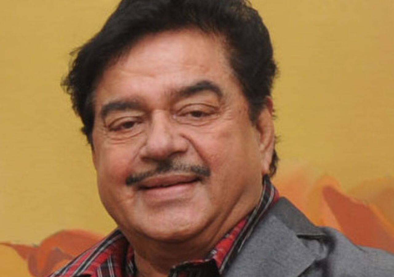 shatrughan sinha became a villain gave a tough fight with amitabh ...