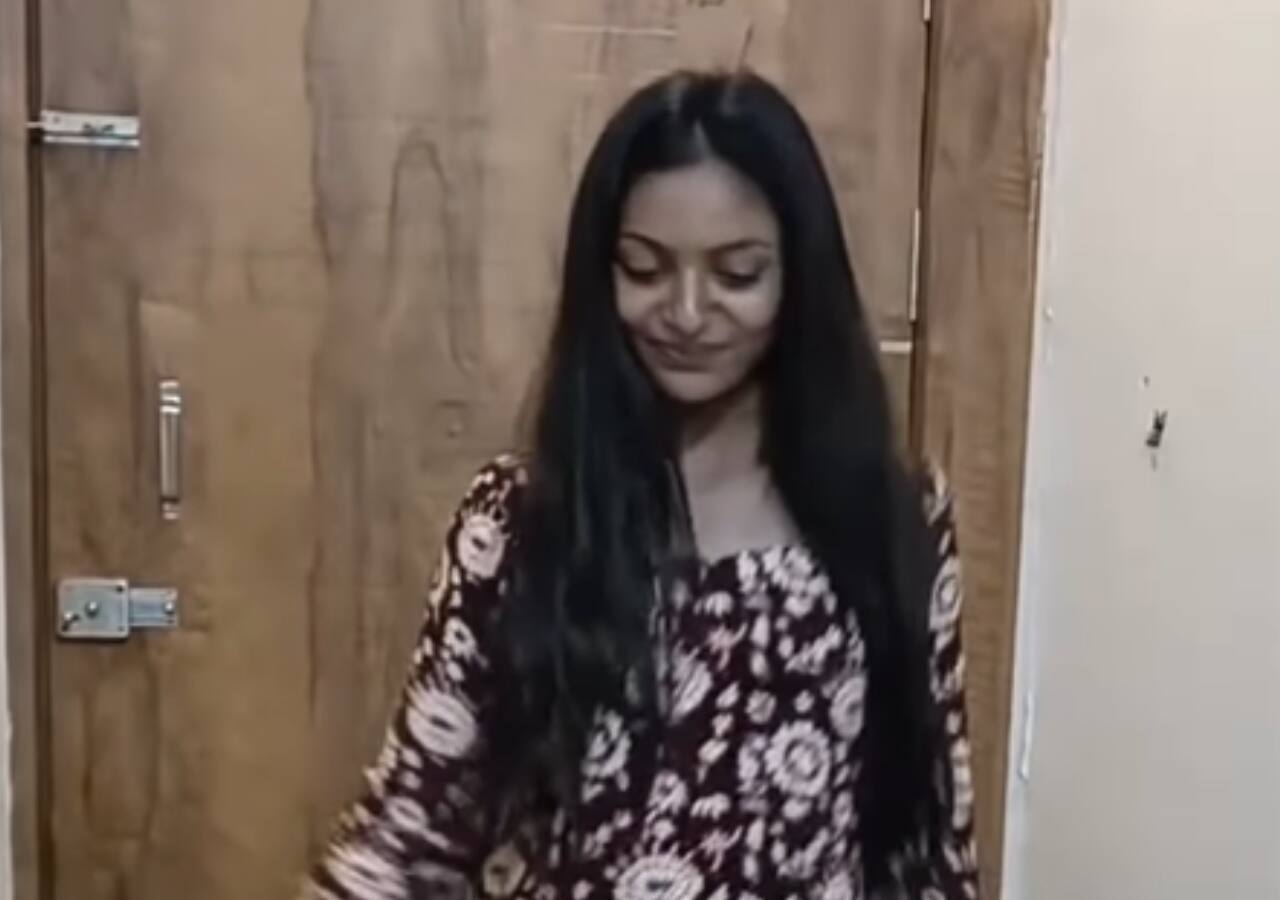 Viral Mahakumbh girl Monalisa's debut film with Sanoj Mishra uncertain? Her behind-the-scenes ...