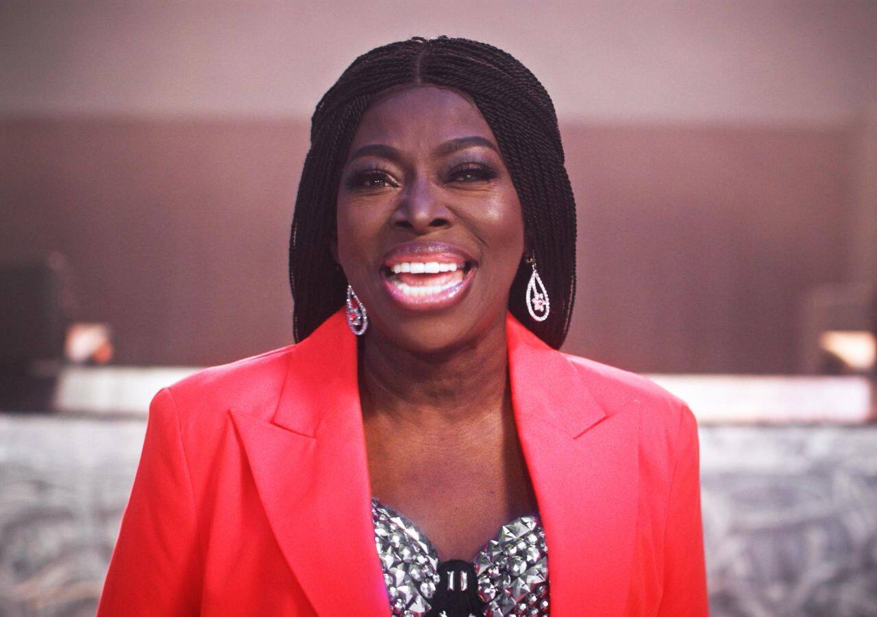 R&B Legend Angie Stone dies in tragic car accident: Grammy nomination ...