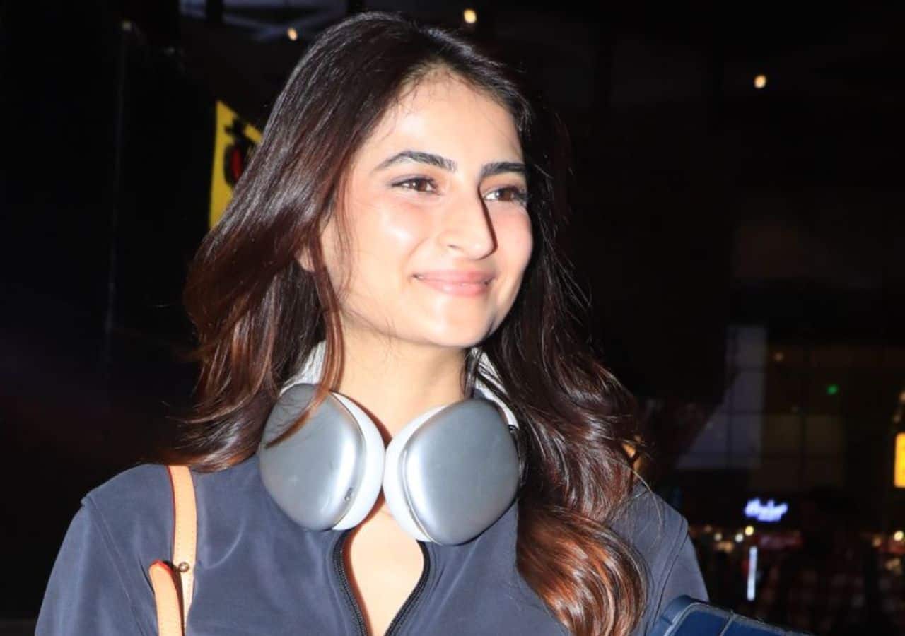 Palak Tiwari Killer Look At Mumbai Airport Viral: पलक तिवारी के नए लुक ...