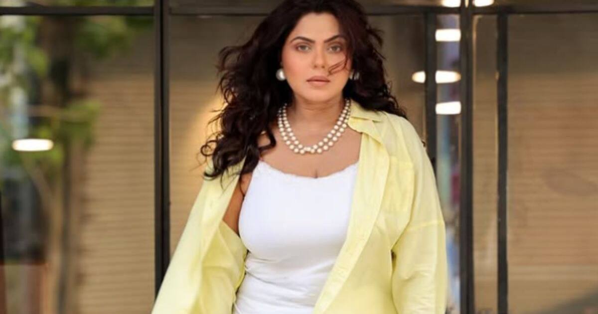 Rinku Ghosh Accused Manoj Tiwari Getting Fired From Film : रिंकू घोष ने मनोज तिवारी पर लगाया ...