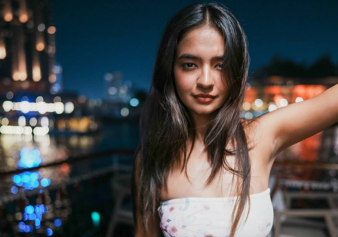 anushka sen flaunt her perfect figure and beat avneet kaur in bold look ...