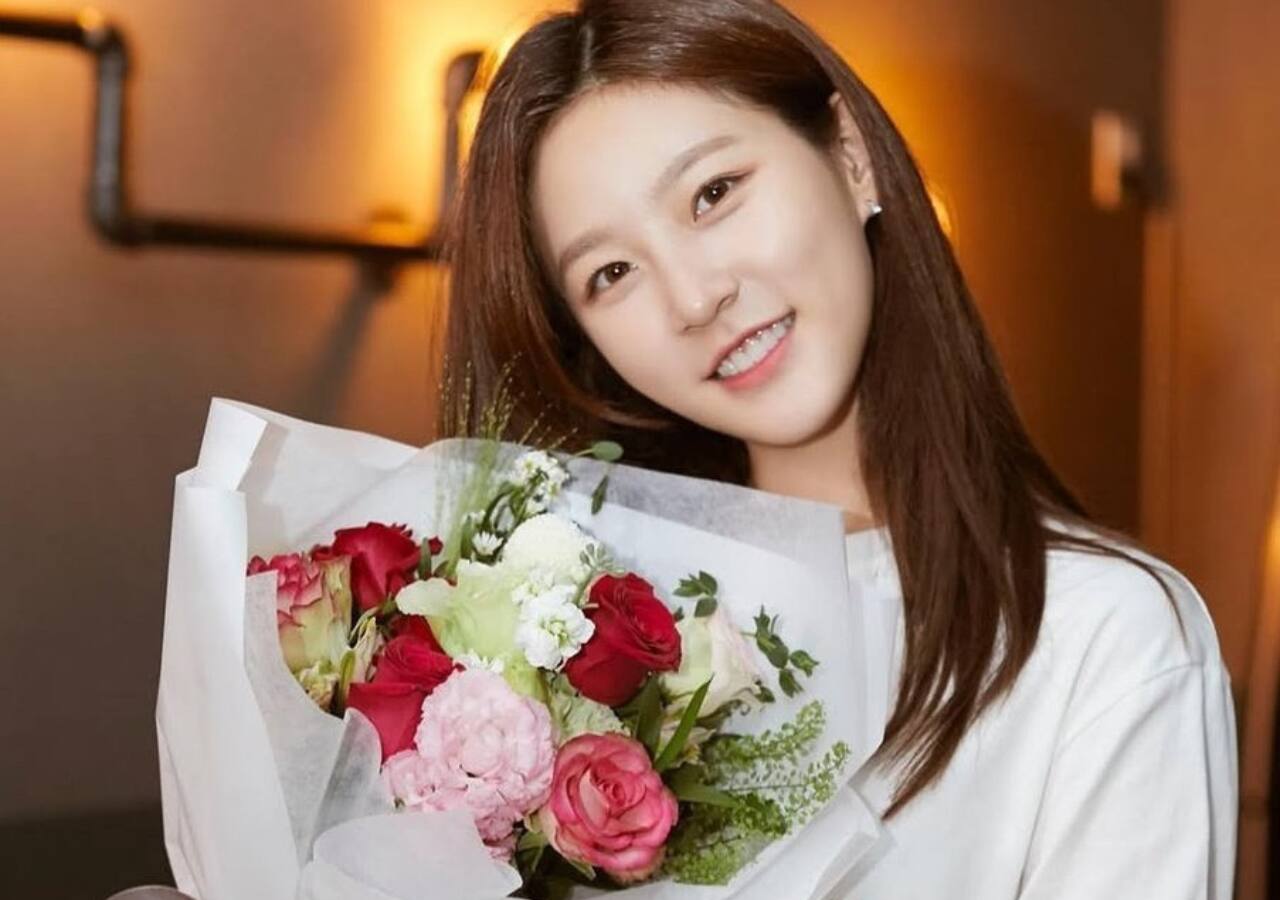 Kim Soo Hyun's alleged chats show his SHOCKING kiss and hug requests to ...