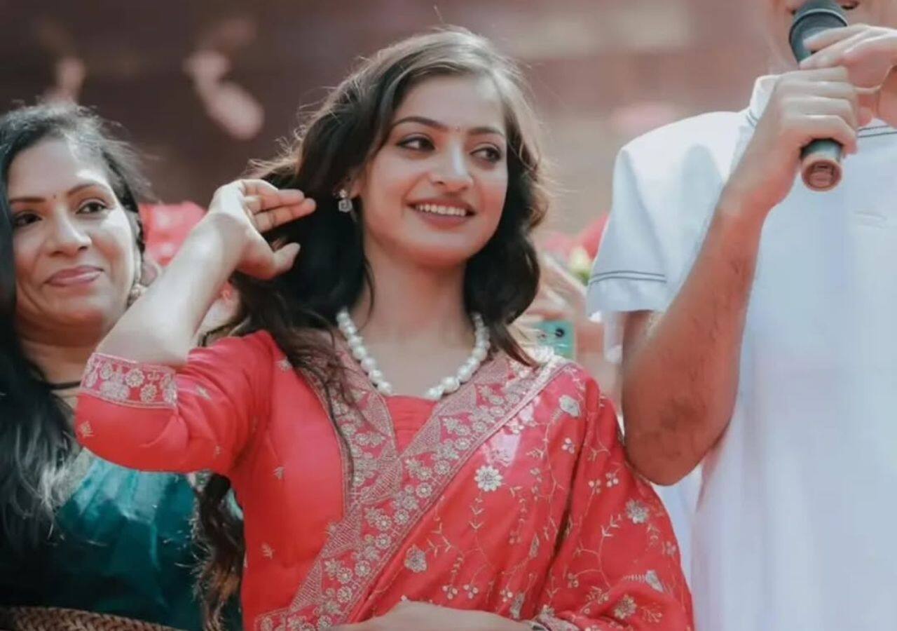 Maha Kumbh viral sensation Monalisa relaxes in style with family at a luxurious hotel, photos go ...