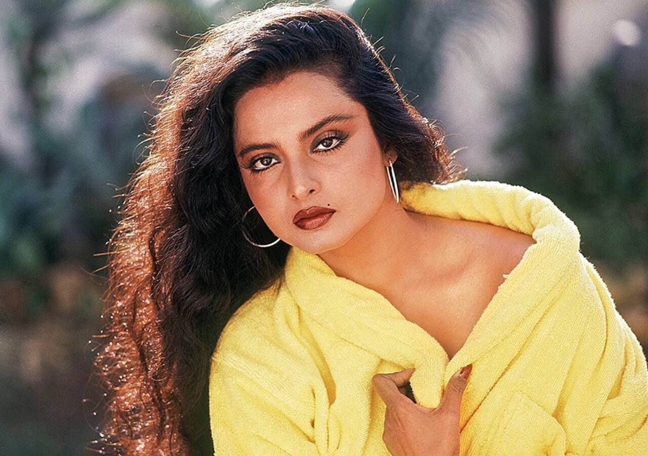 Photos: इन 3 फिल्मों में Rekha ने भर-भरके दिए थे इंटिमेट सीन, बन गई थीं बॉलीवुड की सबसे बोल्ड हसीना