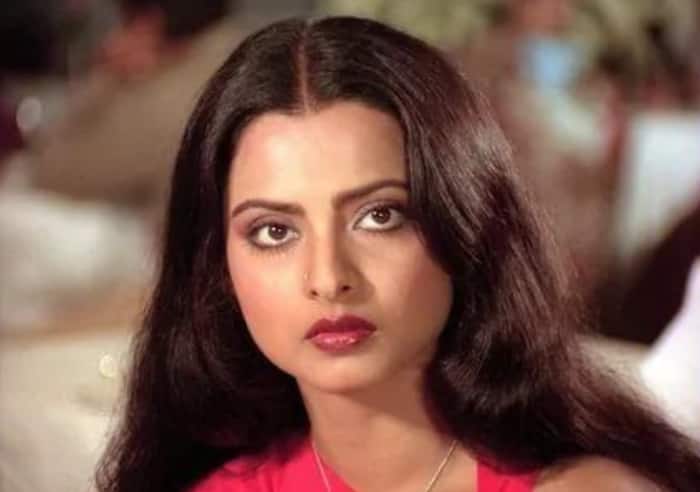 Photos: इन 3 फिल्मों में Rekha ने भर-भरके दिए थे इंटिमेट सीन, बन गई थीं बॉलीवुड की सबसे बोल्ड हसीना