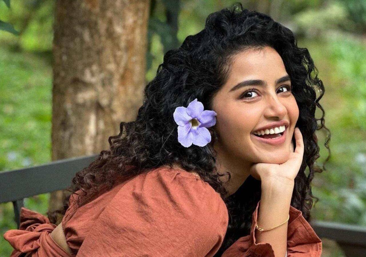 THIS actress' lip-lock photo with a South actor went viral after…, she has earned fame from ...