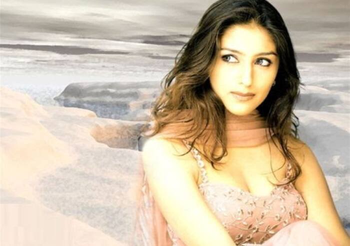 Rekha once slapped THIS actress on set, she left Bollywood because…, her name is…