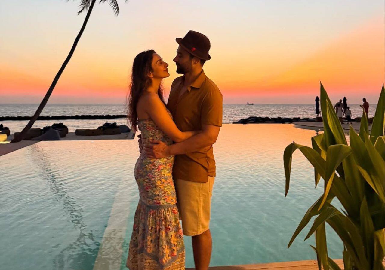 Rakul Preet Singh shared hot bold photos in middle of sea pictures goes viral on social media ...