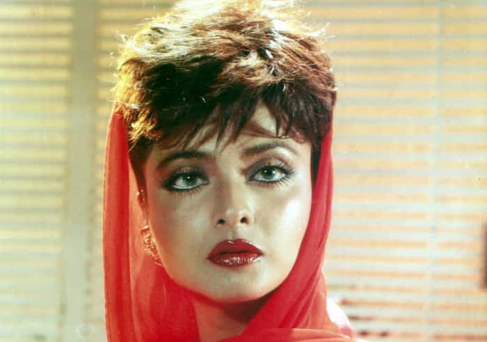 Rekha allegedly lost control while shooting an intimate scene with THIS ...