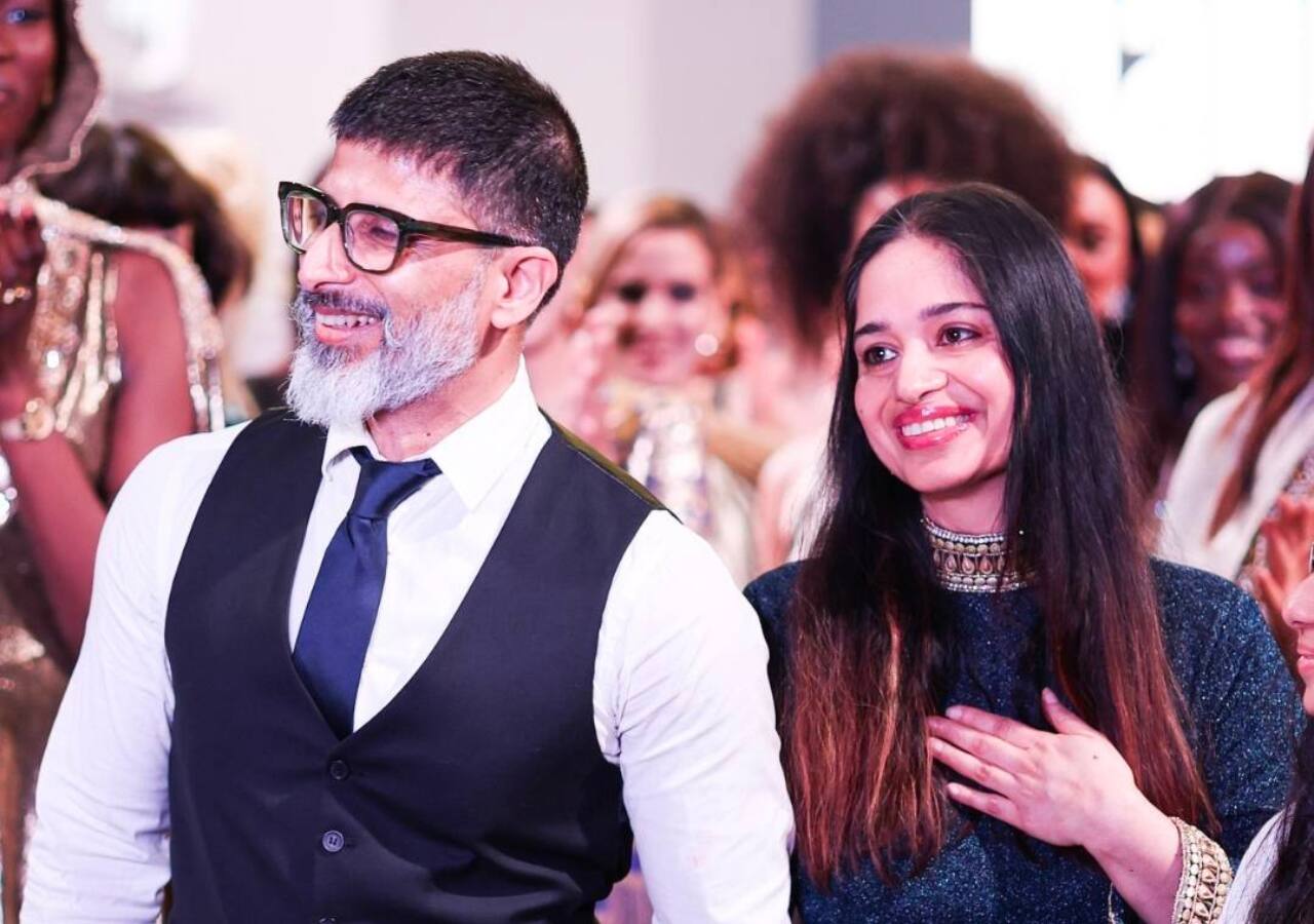 Urvashi Rautela's Cannes 2025 red carpet appearance has an UNEXPECTED ...