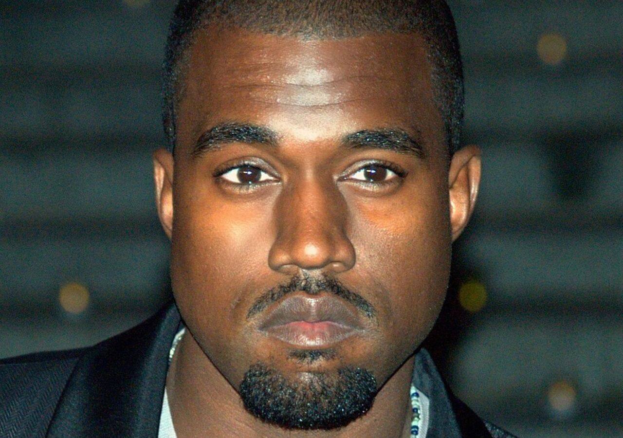 Kanye West begs public apology on social media for his antisemitic ...