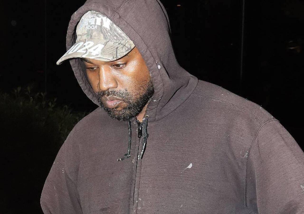 Kanye West begs public apology on social media for his antisemitic ...