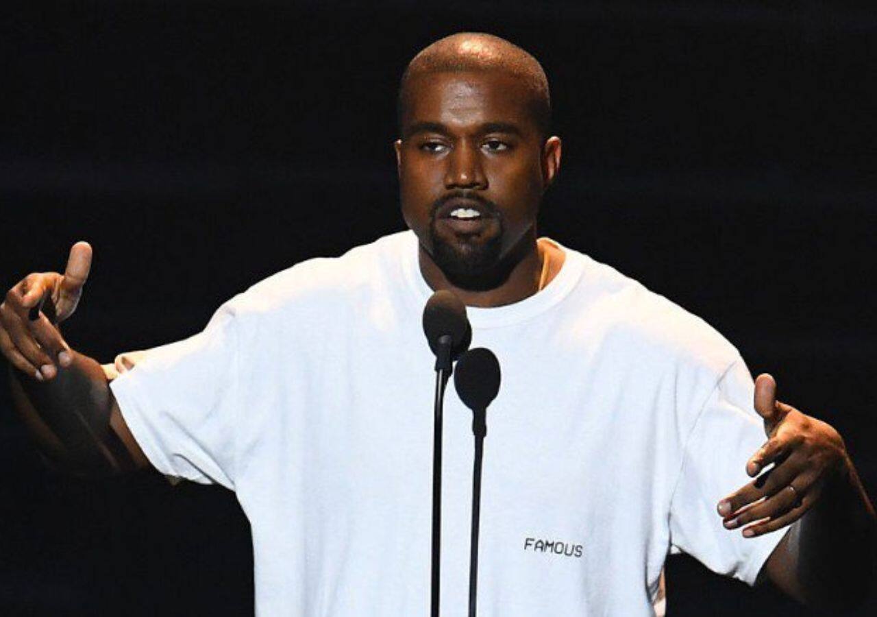 Kanye West begs public apology on social media for his antisemitic ...