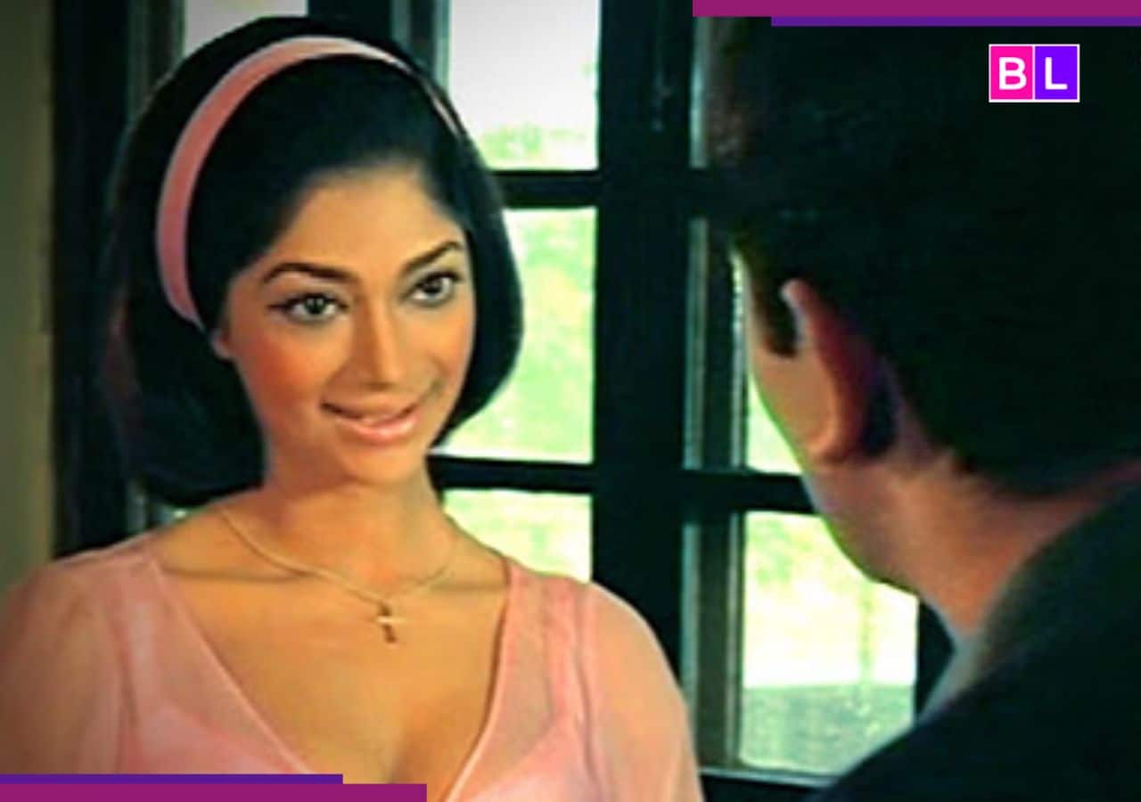 Manoj Kumar break his no kissing policy insistence of Raj Kapoor in film Mera Joker and kissed ...