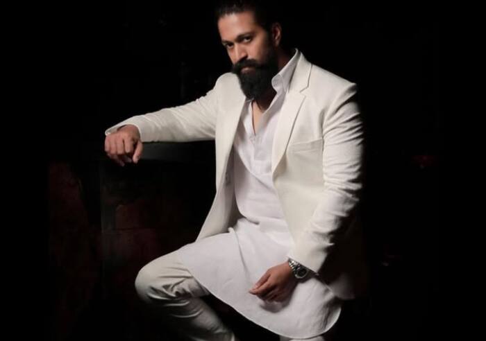 first look picture of Yash who is playing role of Ravana in Ramayana ...