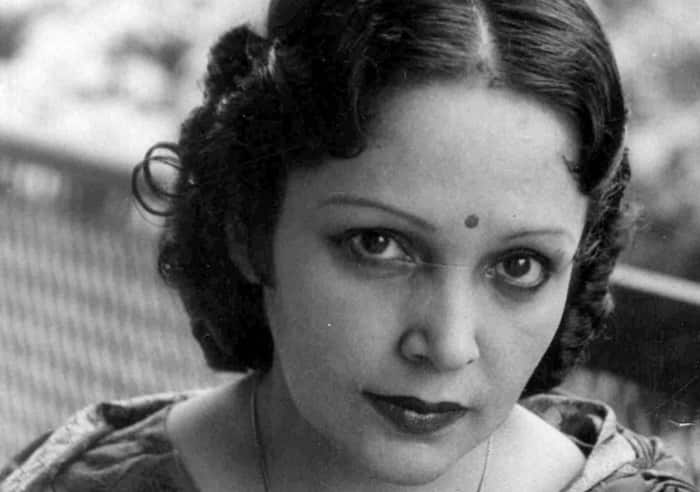 THIS actress gave the longest intimate scene, KISSED her co-star ...