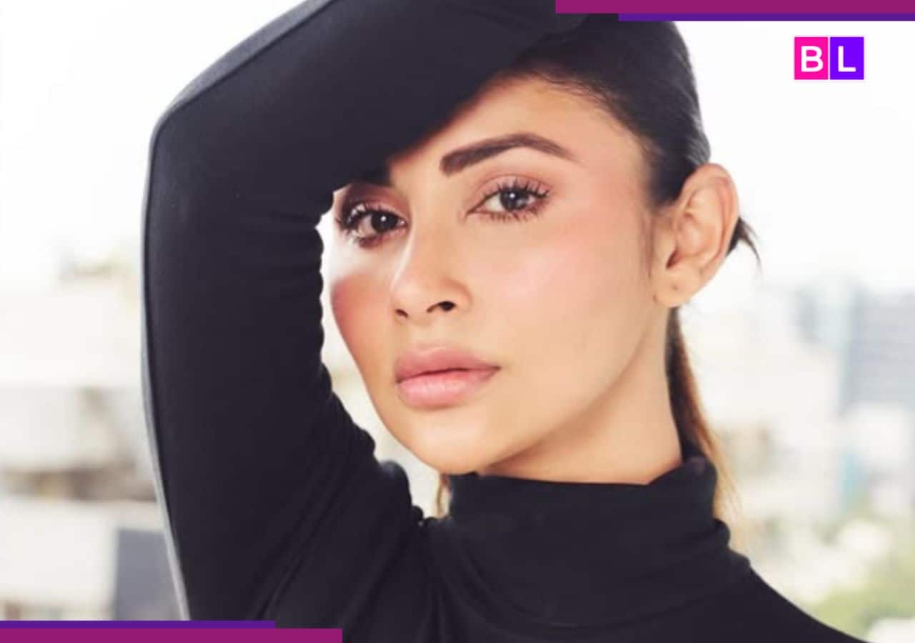 mouni roy face hiding on paparazzi camera video viral : पैपराजी को देखते ही क्यों छुप गईं Mouni Roy?