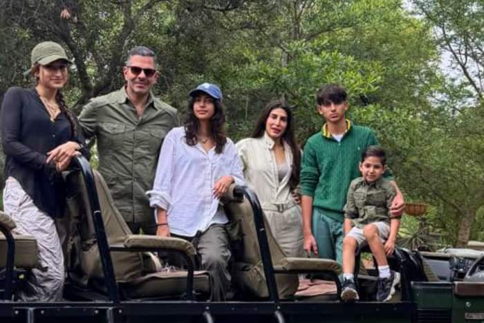 Sunjay Kapur's pictures with kids Samaira, Kiaan and Azarius that serve ...