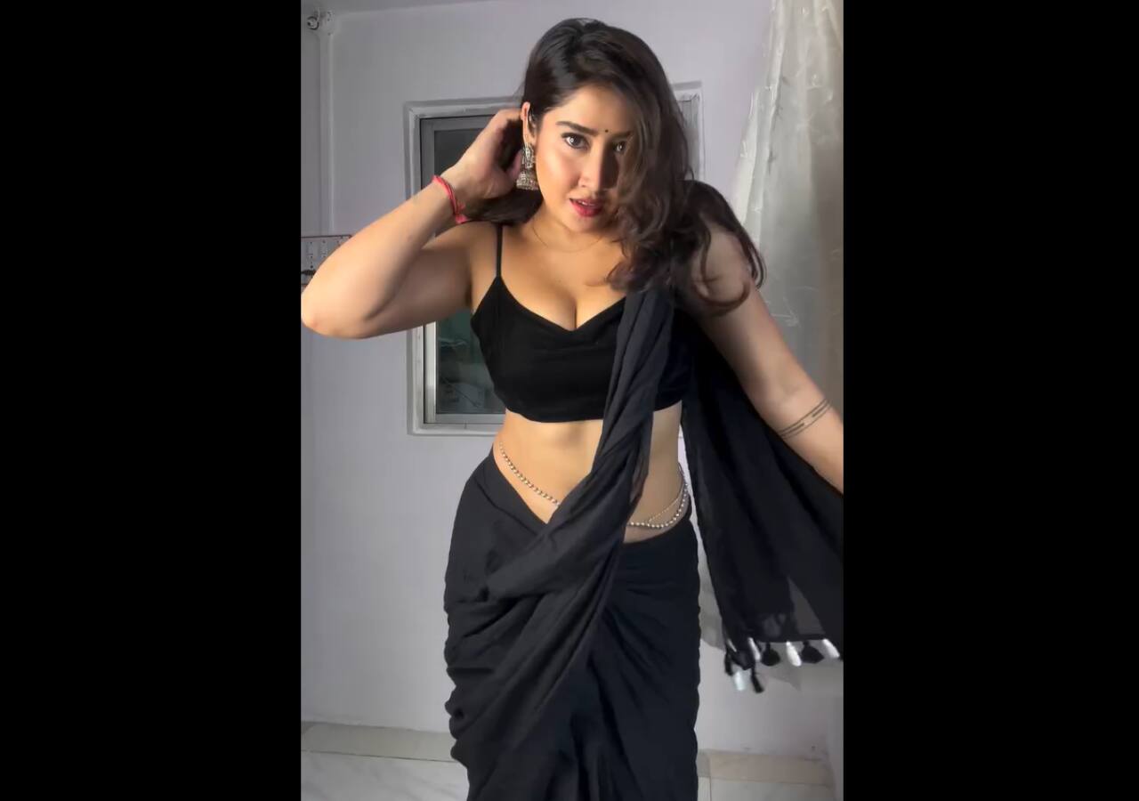Sofia Ansari Changing Clothes In Front of Camera Giving Sensuous pose ...