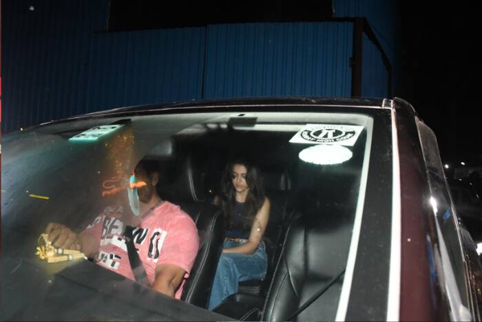 Aneet Padda's first public appearance after Saiyaara's success, looks ...