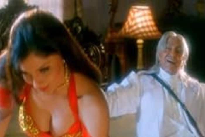 Deepshikha nagpal takes off her clothes