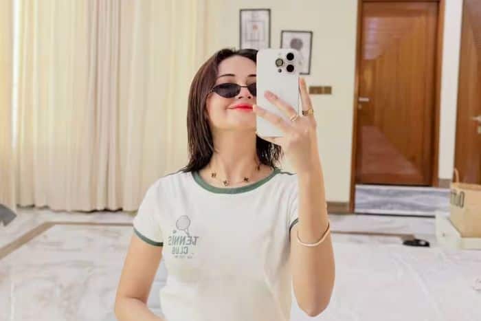 Fact Check: Is Hania Aamir getting married? KNOW the truth behind viral photos