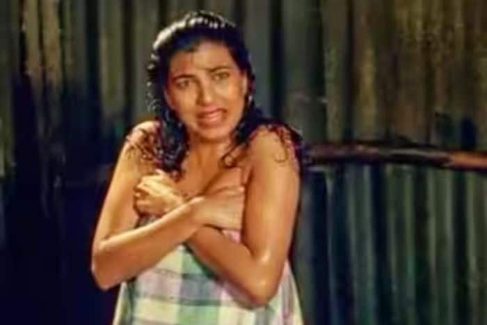 THIS actress' NUDE scene in a film crossed all limits of BOLDNESS, she became topless straight ...