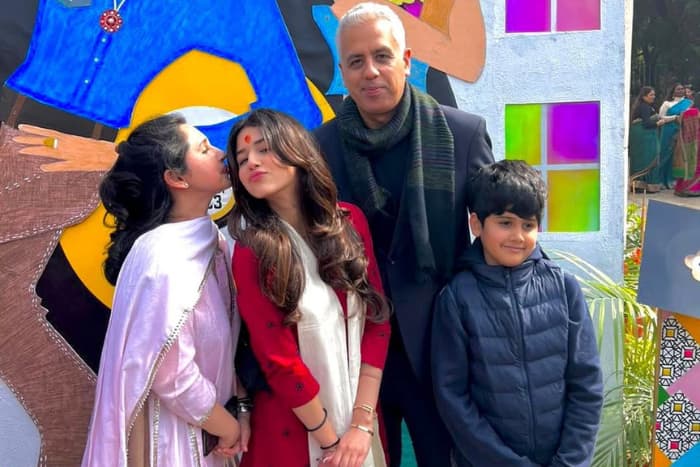 Akshay Kumar’s niece Naomika Saran's VIRAL photos that prove she is Bollywood’s STAR in the making