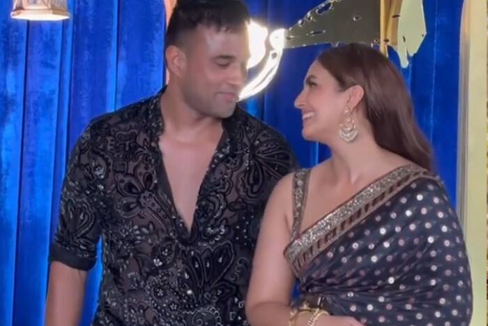 Huma Qureshi makes a GRAND ENTRY with boyfriend Rachit Singh; CONFIRMS her...