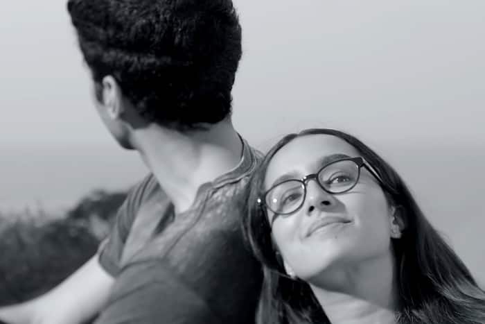 Karwa Chauth 2025: TOP 8 Bollywood songs as the perfect background for ...