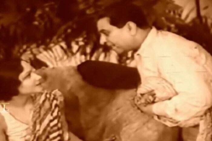 Devika rani bold scene