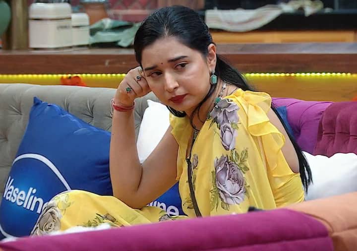 Bigg Boss 19: malti chahar super bold photos viral - बिग बॉस 19: मालती चहर की फोटोज देख फटीं ...