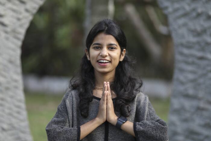 Meet Maithili Thakur: Popular playback singer was awarded with…, has ...