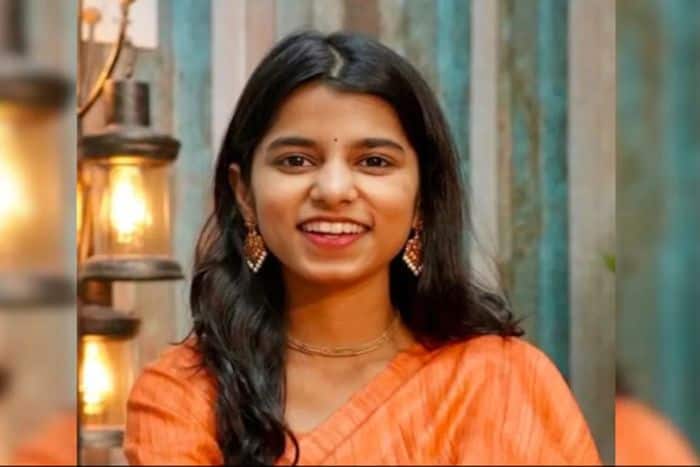 Bihar Election 2025: BJP candidate Maithili Thakur enjoys assets worth crores, her source of ...