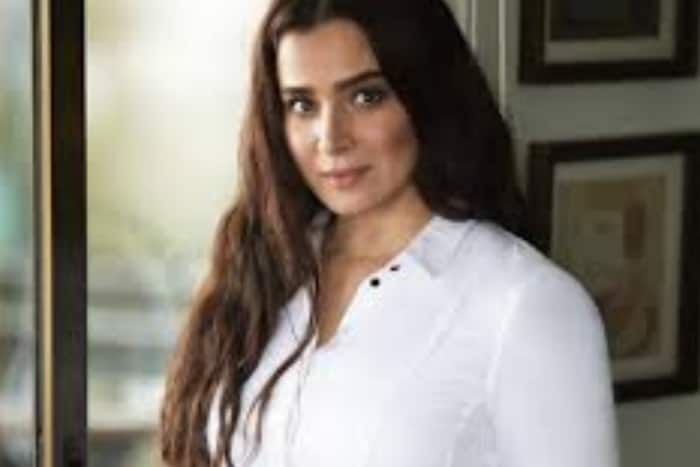 Simone Singh Birthday: Sea Hawks to Kabhi Khushi Kabhi Gham, a look at ...
