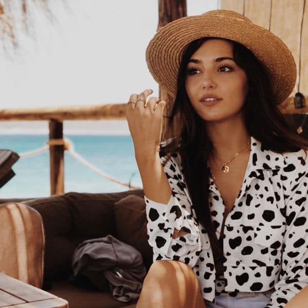 Turkish actress hande ercel to make her bollywood debut 1457712