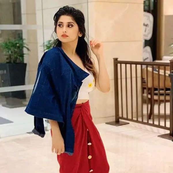 Bigg Boss 12 contestant Saba Khan’s glamorous looks will steal your heart