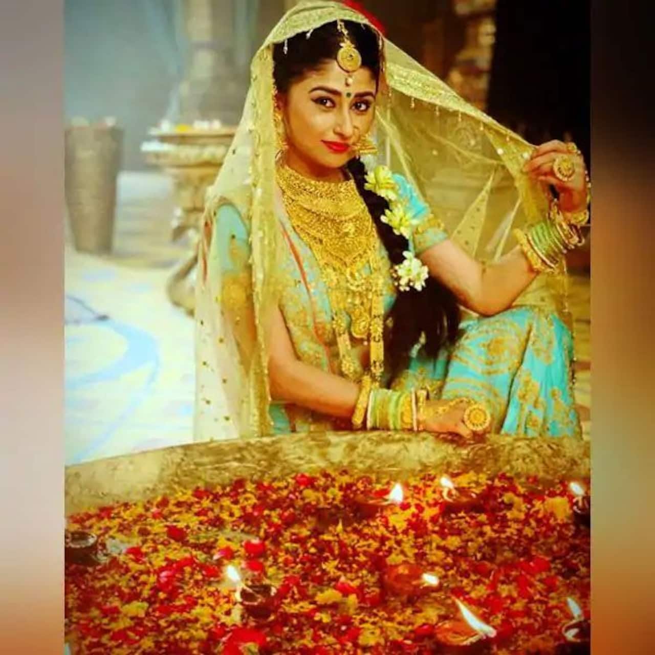 Bigg Boss 12 contestant Saba Khan’s glamorous looks will steal your heart