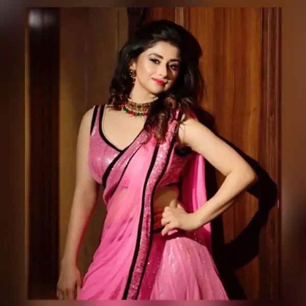 Bigg Boss 12 contestant Saba Khan’s glamorous looks will steal your heart